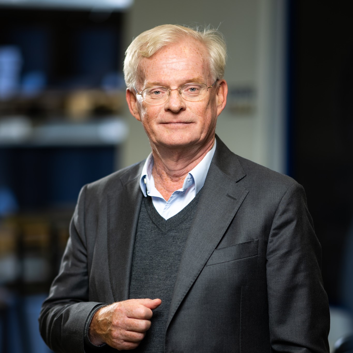 Investor Relations - Financial reports & information - HANZA