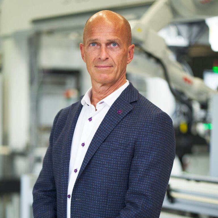 Investor Relations - Financial reports & information - HANZA